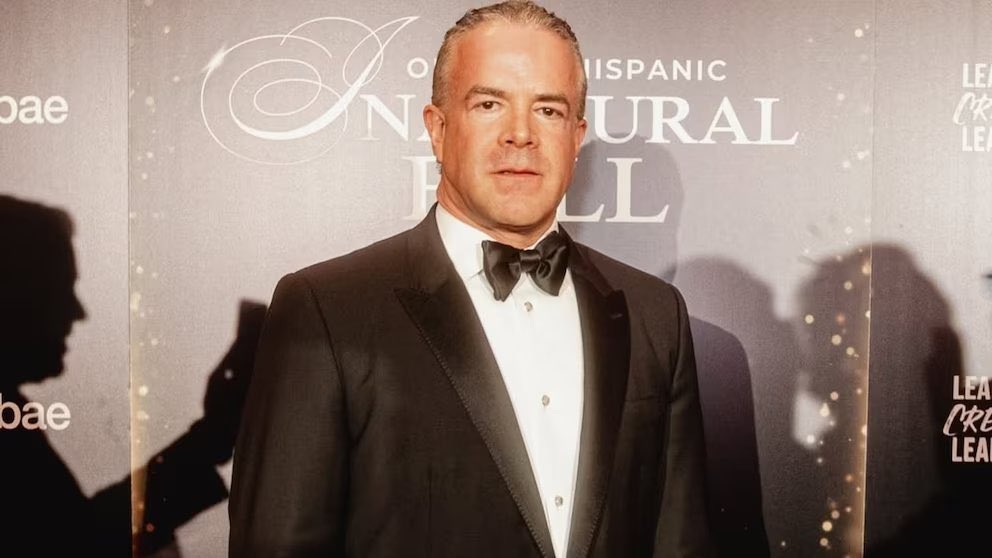 Giran orden de aprehensión a Raúl Rocha, dueño de Miss Universo, por ...